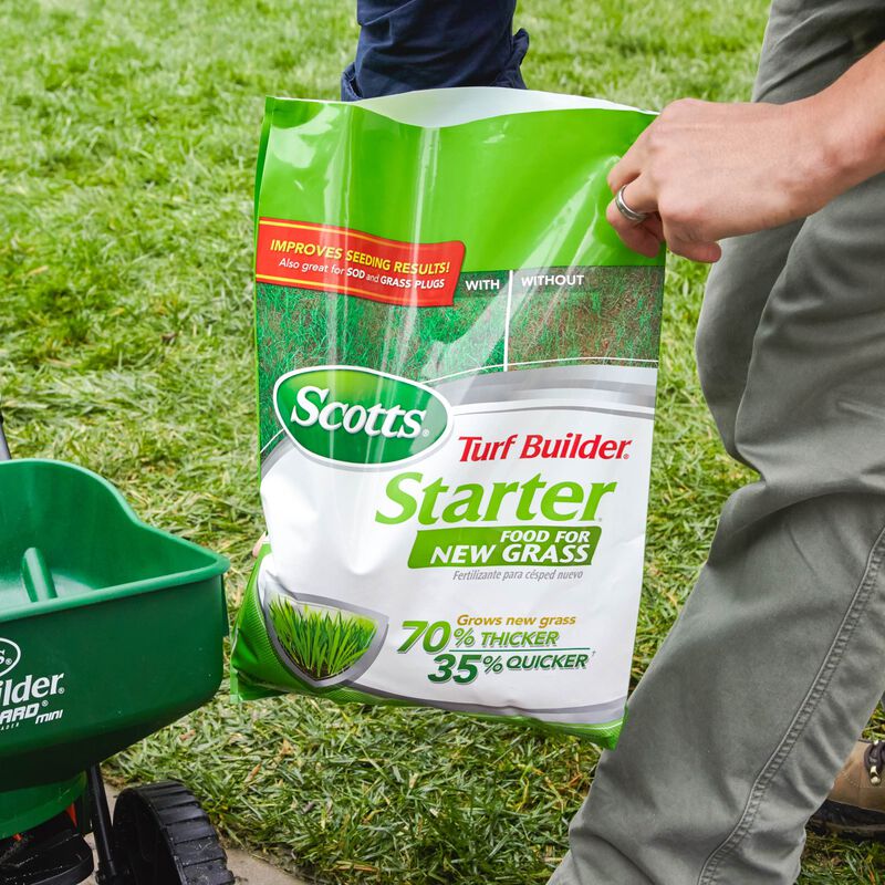 Is Scotts Turf Builder Safe For Dogs